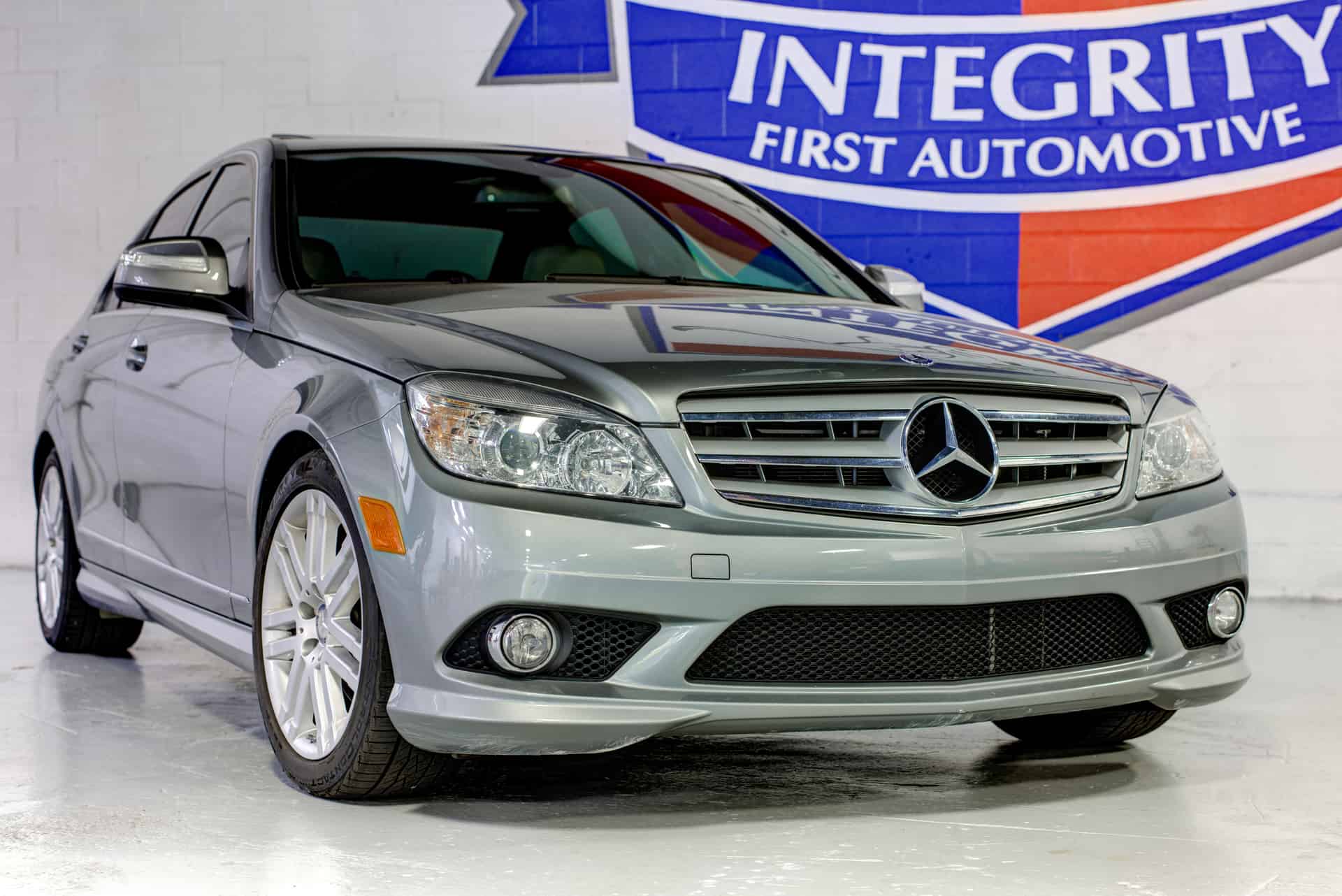 Mercedes-Benz Portfolio - Galloping Gertie's Garage